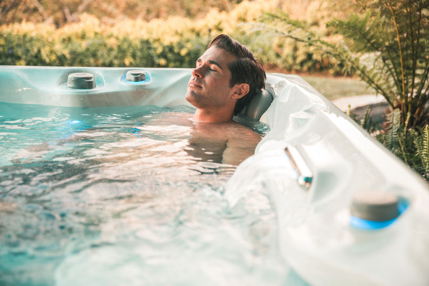 Digital Hot Tub Water Testers Reviewed | Sundance® Spas